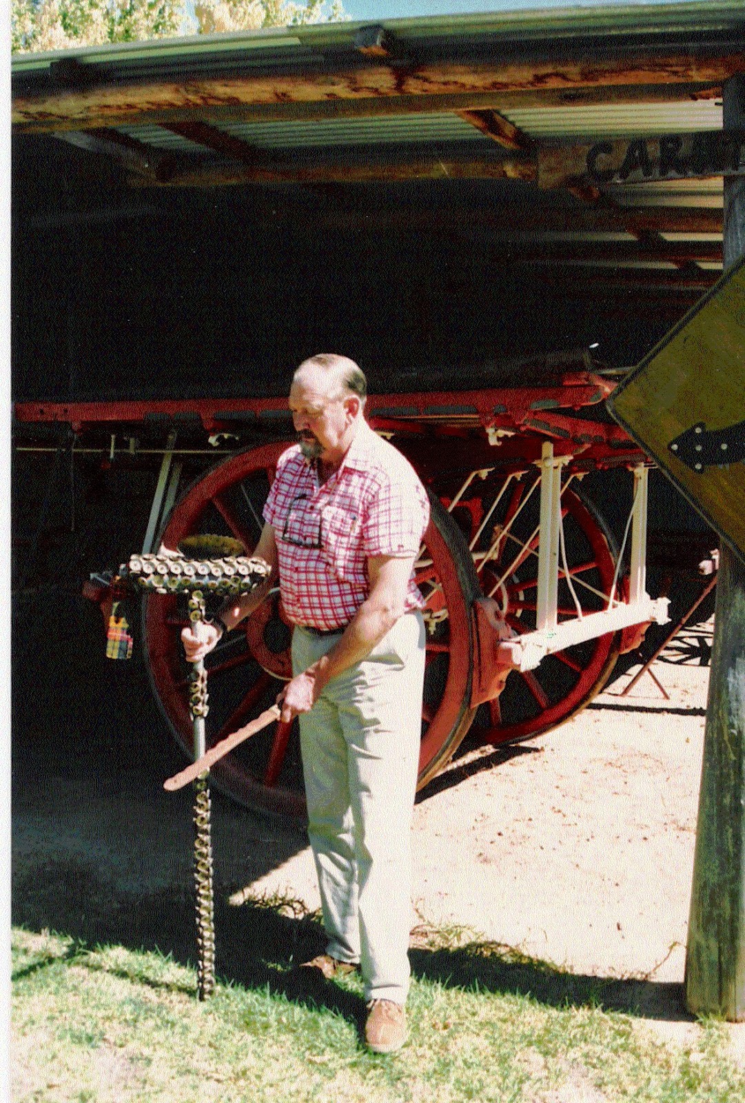 The Bush Music Club: The lagerphone - origins & examples