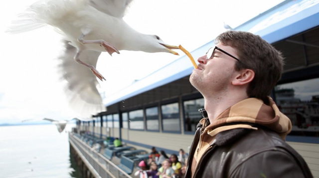Food Kissing: Kissing with Food | How to Attract Women