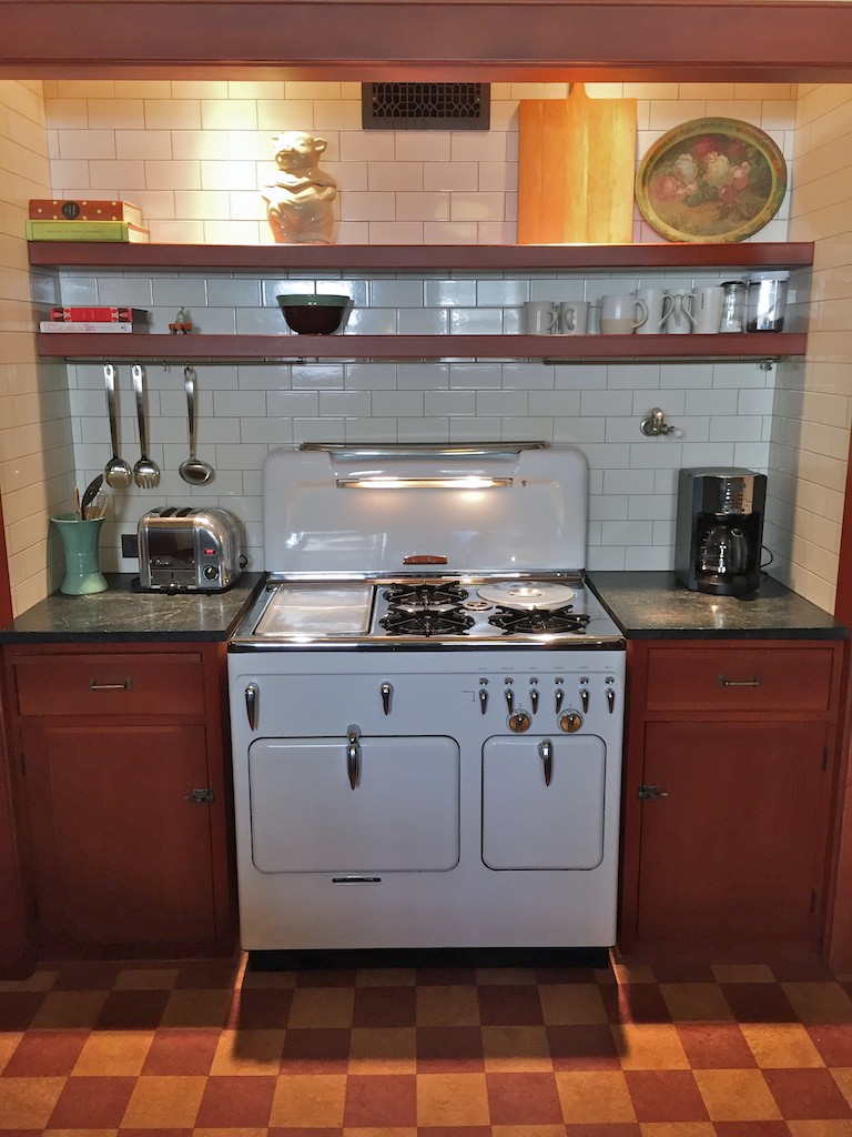 CHAMBERS VINTAGE STOVES CHICAGO : CARE AND FEEDING OF YOUR GRIDDLE