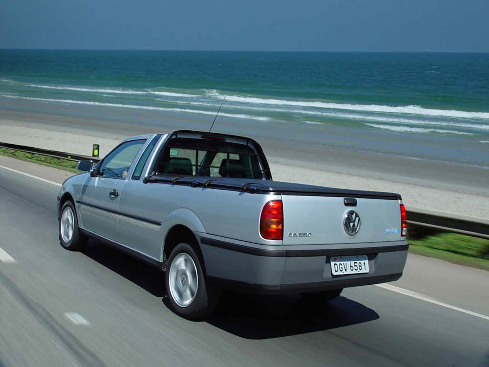 VW Saveiro 1.6 2003 Super Surf: fotos, consumo e detalhes