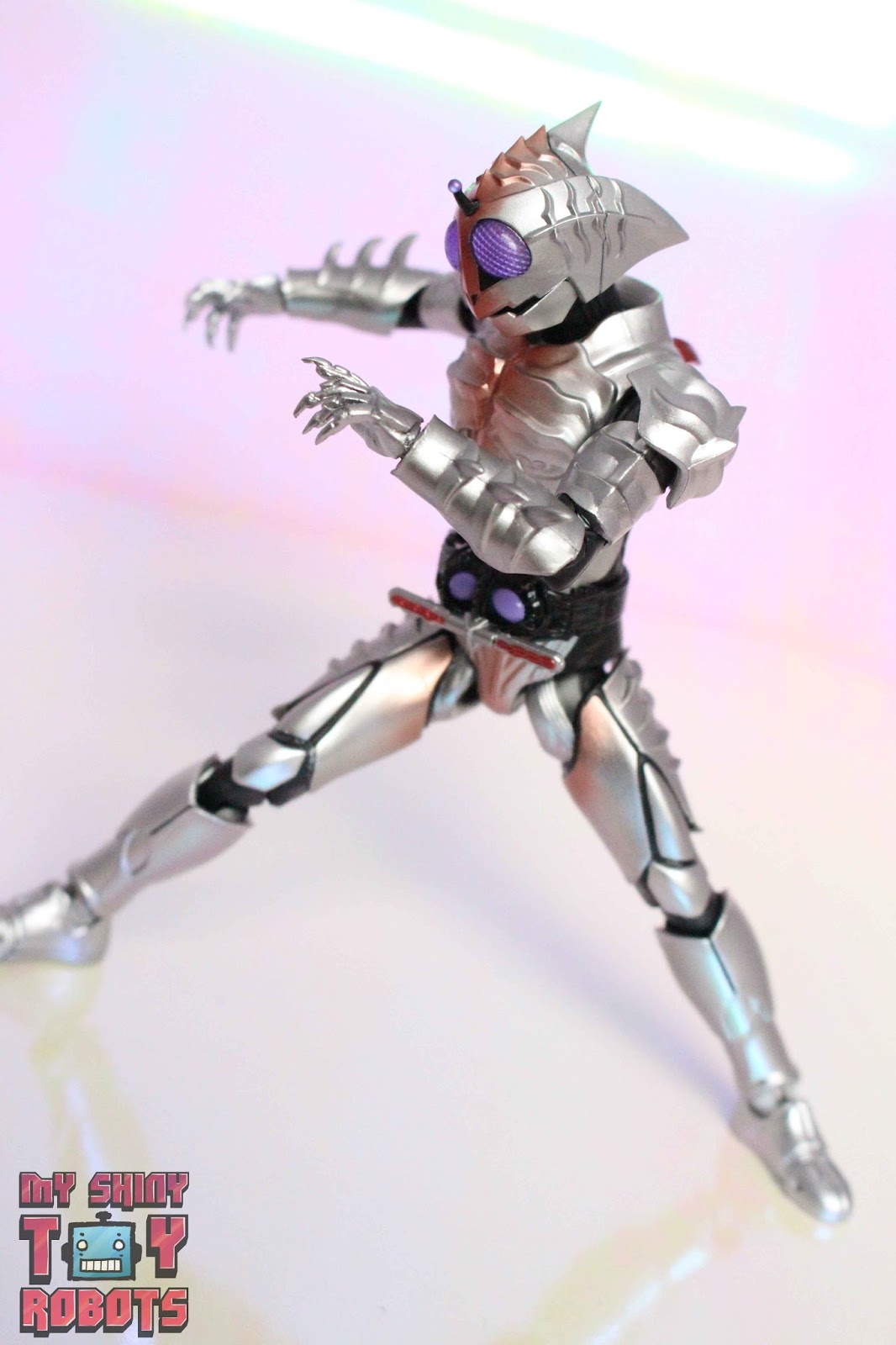 My Shiny Toy Robots: Toybox REVIEW: S.H. Figuarts Kamen Rider Amazon Sigma