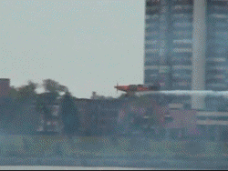 vavelhaber: FUNNY AND FAIL AIRPLANES AND HELICOPTERS ACCIDENTS 2 (GIF)