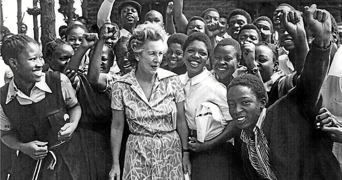 George Szirtes: A Note on 'Song', a poem for Helen Suzman