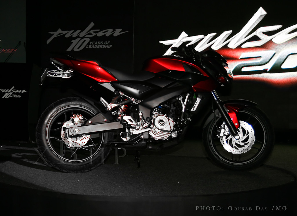 New Pulsar 200 Bikes: Next Generation Pulsar - 200 NS launched
