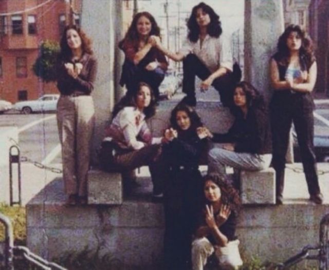 Chola Style and Culture: 40 Fascinating Vintage Photos of Latina Gangs ...