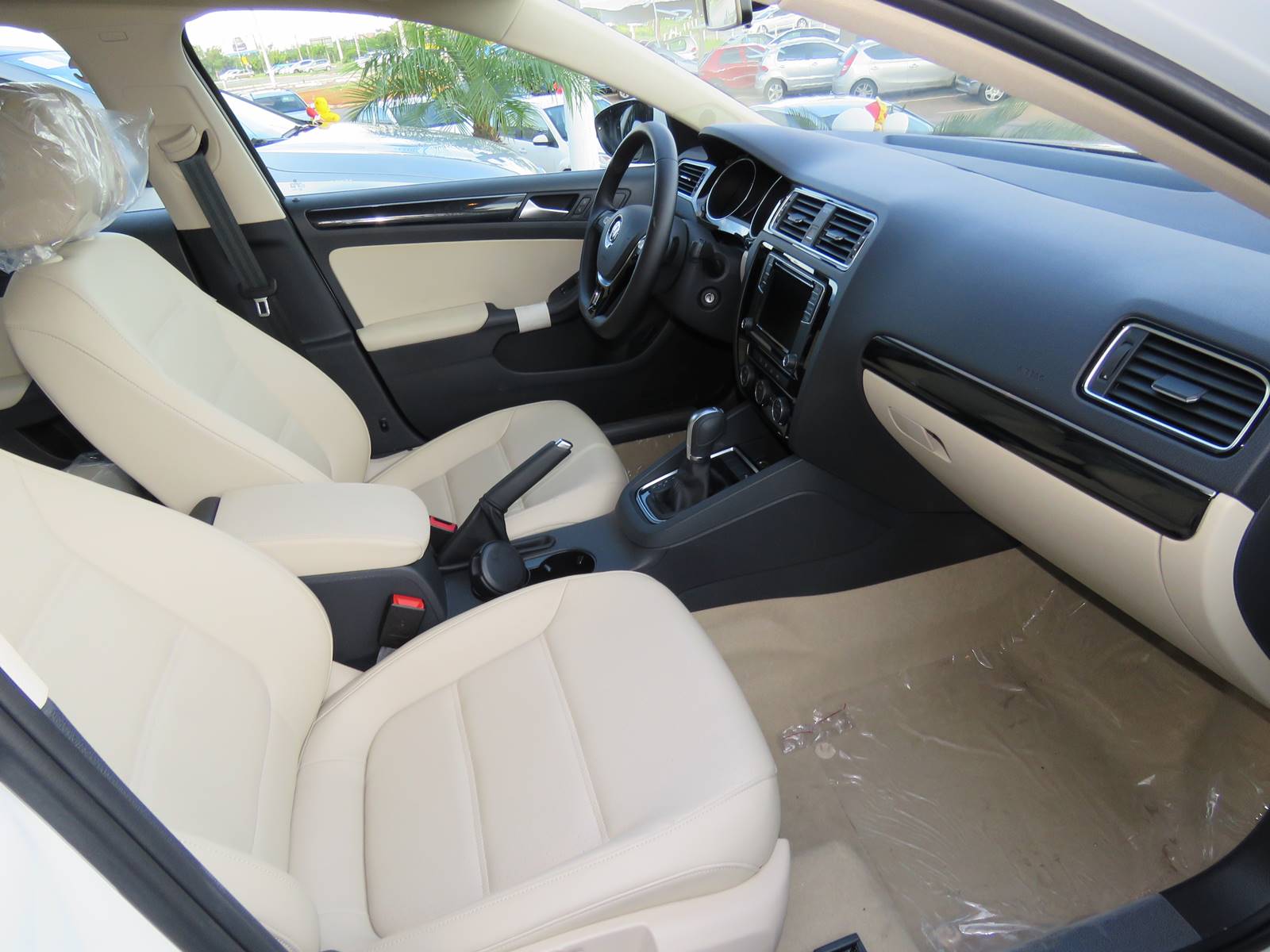 VW Jetta 2016: itens de série das versões e especificações