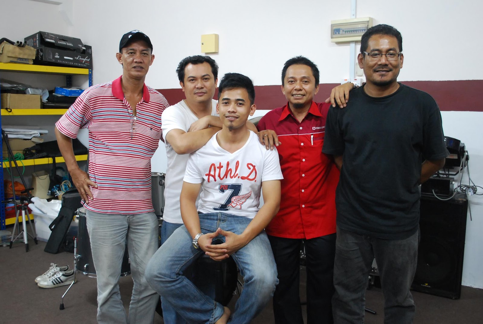 Ukays Kembali Mencari