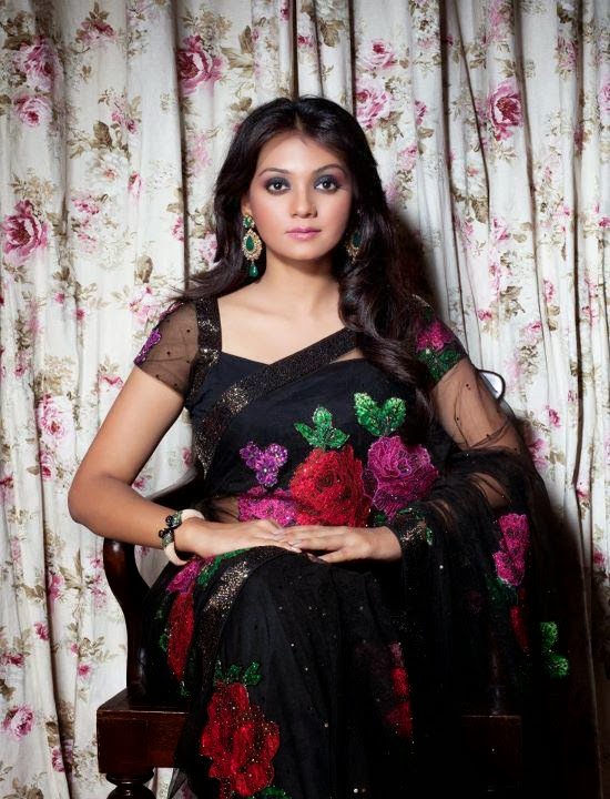 Hot nisha mehrin islam