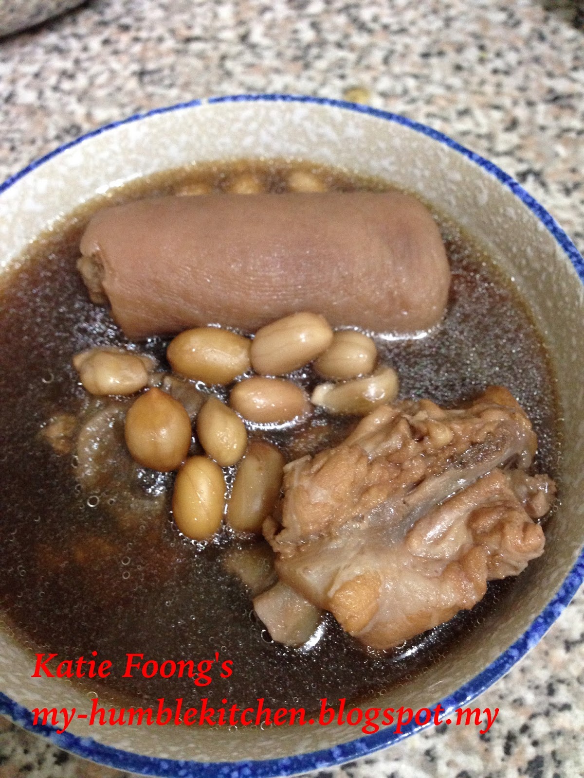 MY-HUMBLEKITCHEN: STEW PIG'S TAIL AND PEANUT