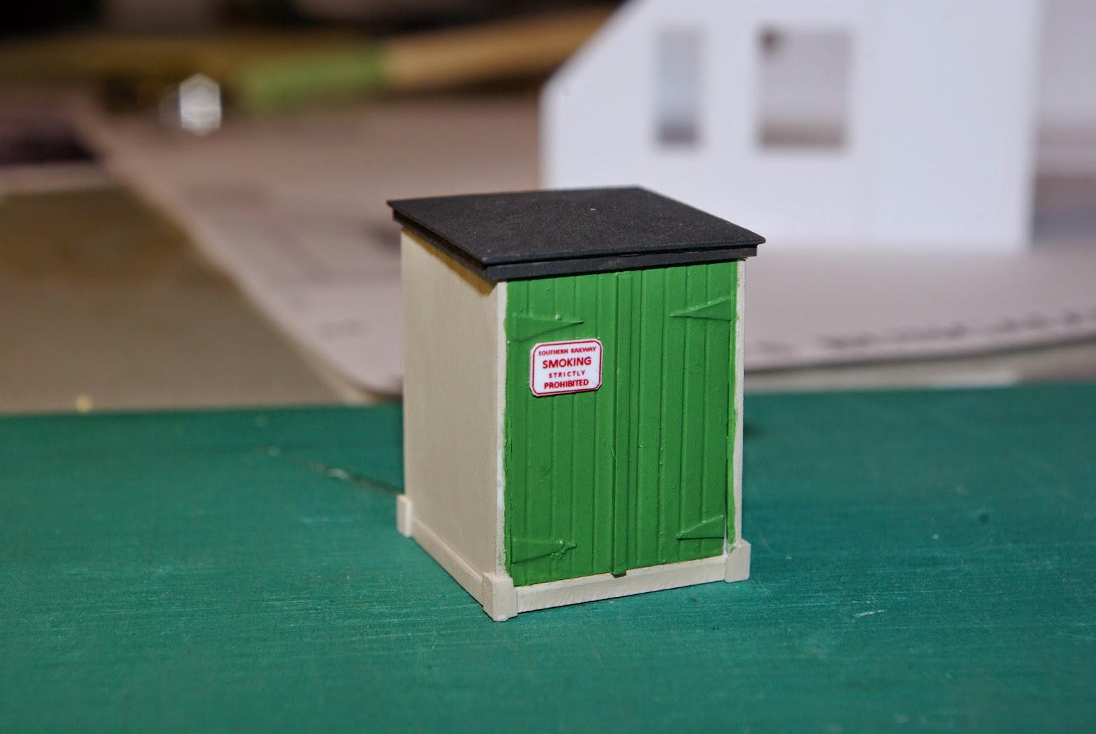 Lynton Station in 4mm from scratch: Lynton Lamp Hut