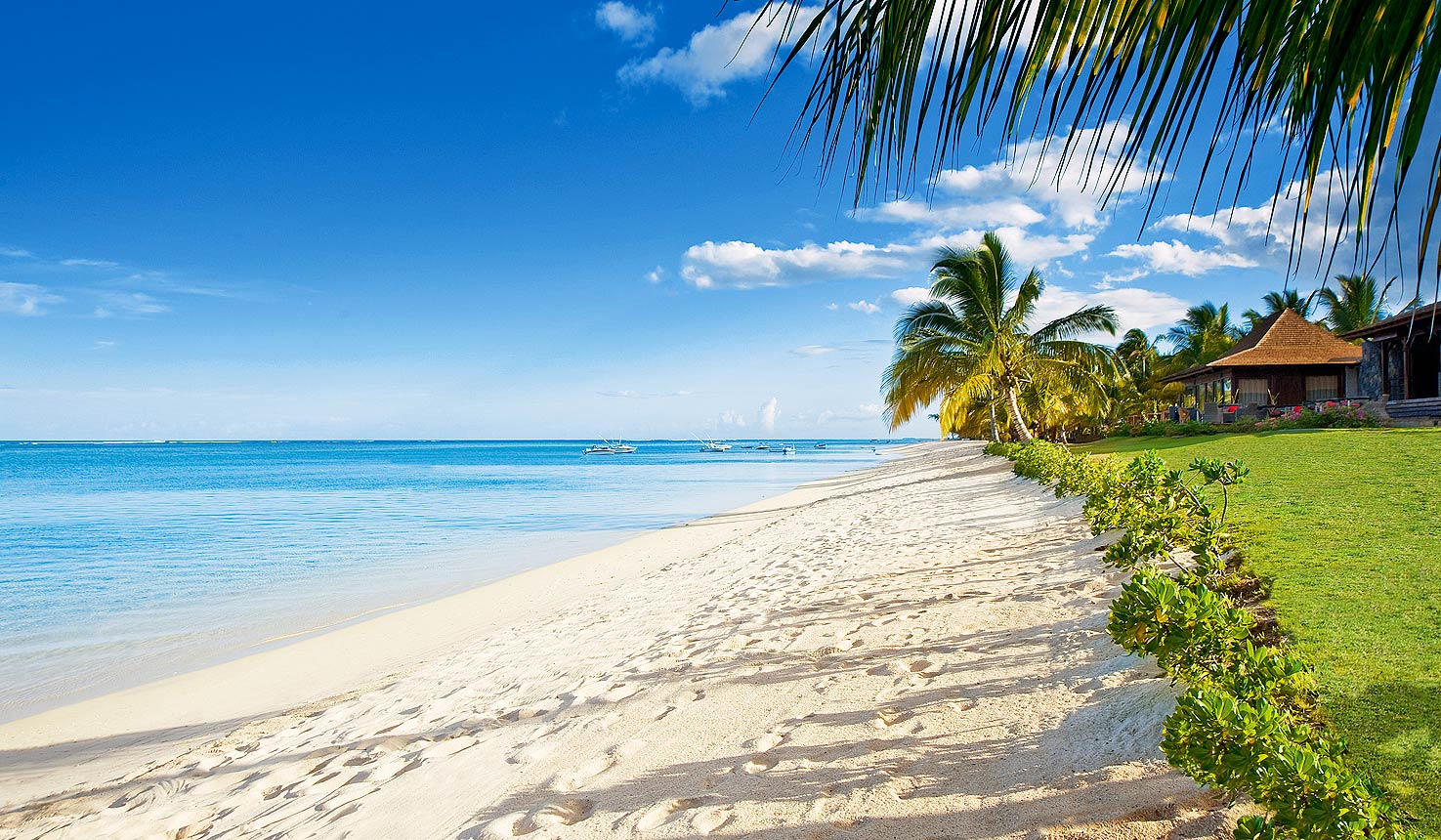 OrangeSmile.com: Hotel Reservation System: Discover Le Morne, Mauritius ...