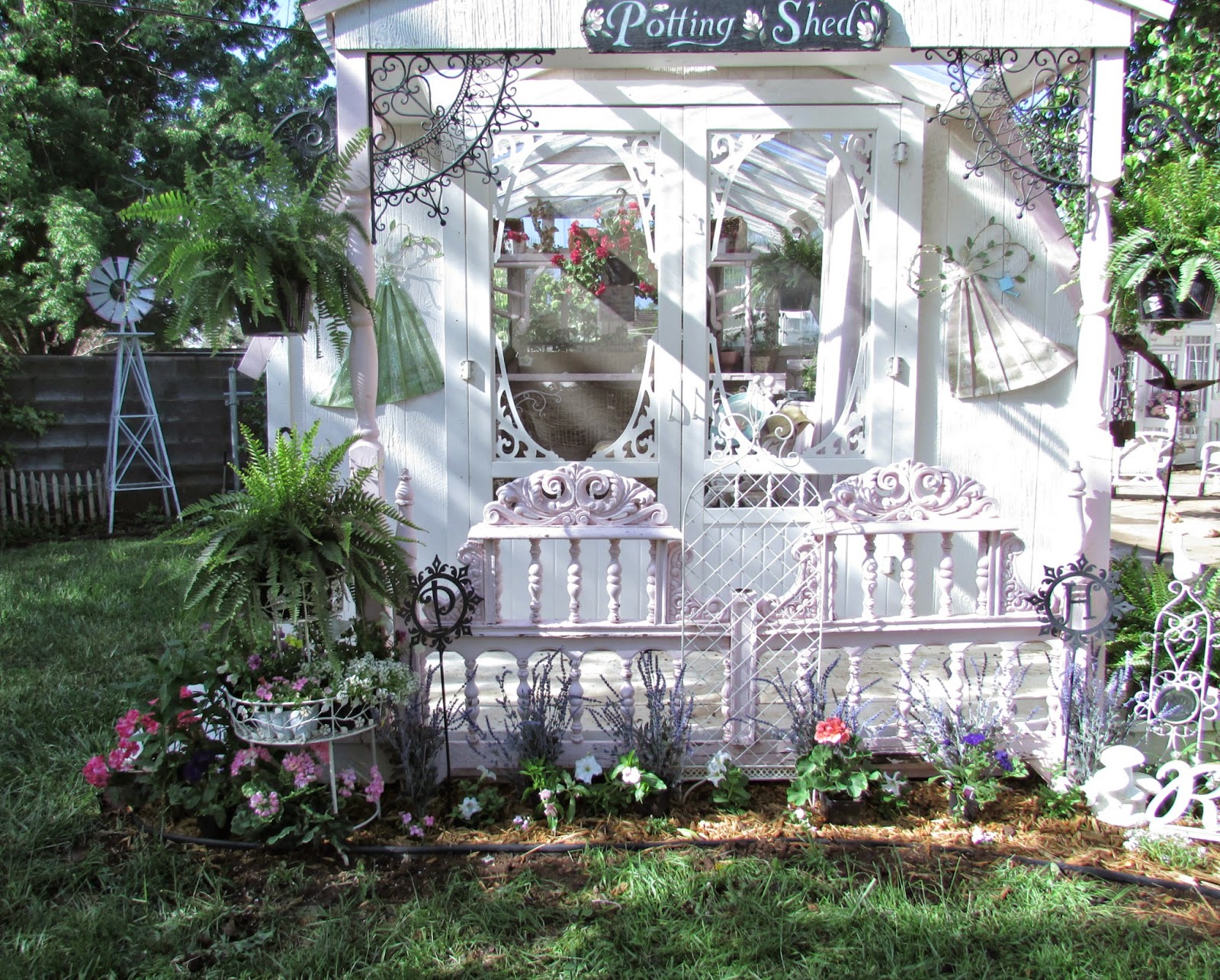 Penny's Vintage Home: Planting an Old Fashion Flower Garden