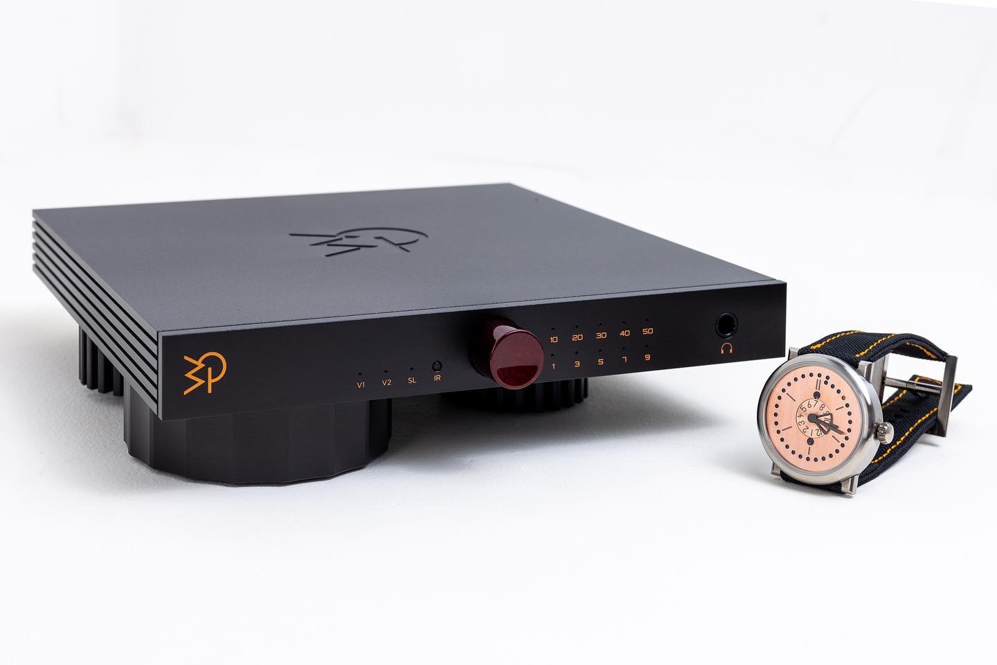 Bakoon receives 2020 Red Dot design award – M & S | Ultimate High-Fidelity