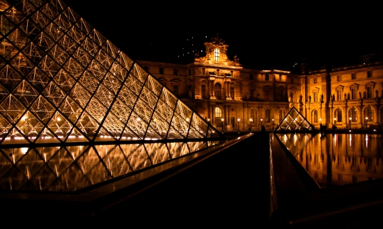 Logiquecologique: Le Louvre remplace ses luminaires extérieurs par des LEDs