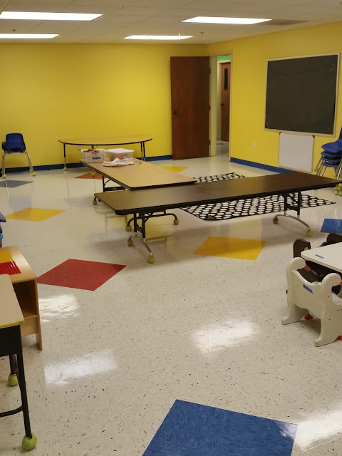 My Classroom Tour 2015 - Learning at the Teacher Table