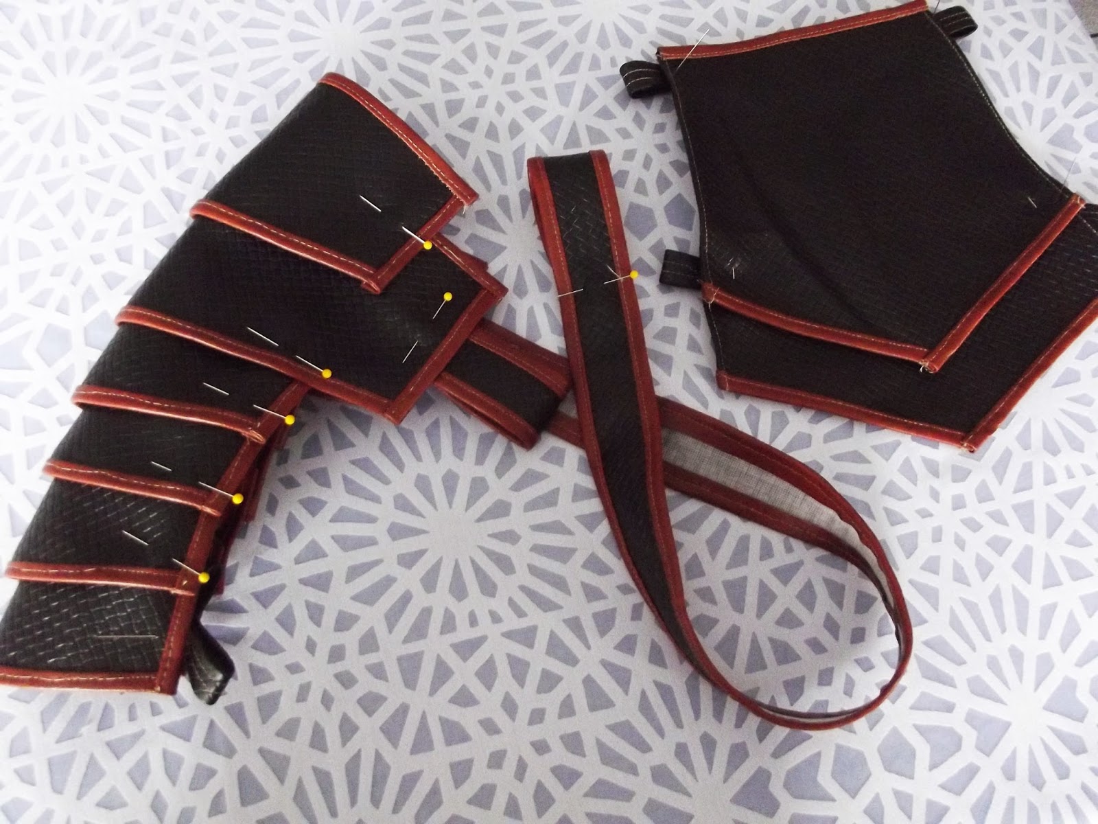 Crayons: Leather Armour Tutorial