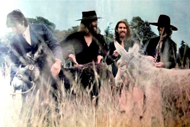 30 Rare Color Photographs From The Beatles' Very Last Photo Shoot at ...