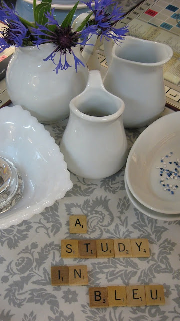 four corners design: A study in bleu