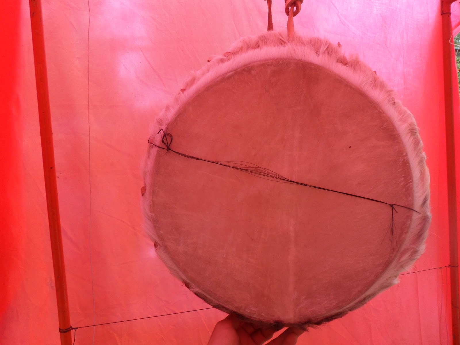 DARIO FARIAS Instrumentos musicales: CAJA CHAYERA