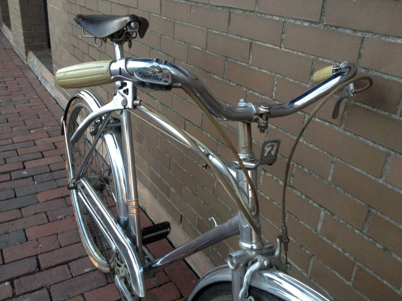 Bike Boom refurbished bikes: 1966 Chrome Raleigh sports