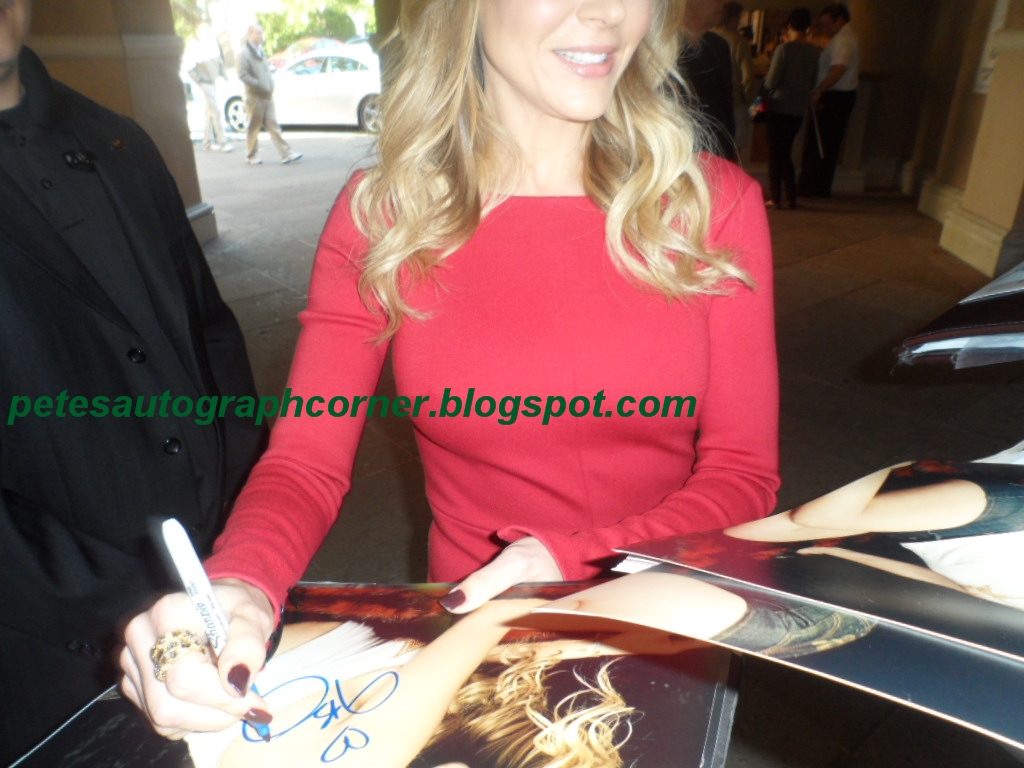 Pete's Autograph Corner: Julie Benz of Dexter!
