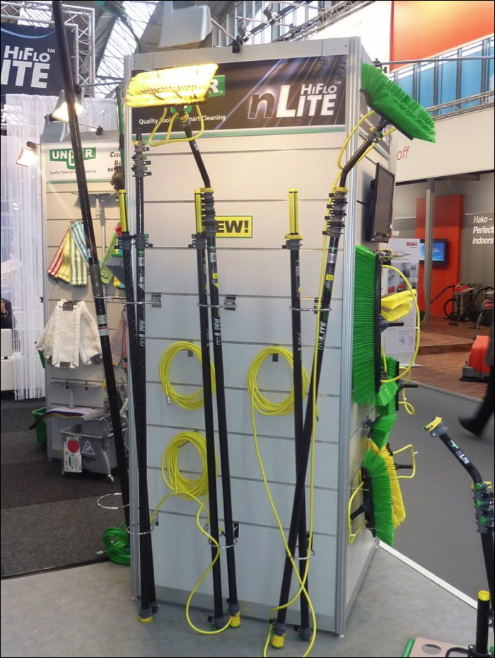 Robinson-Solutions Professional Window Cleaning: The Unger HiFlo nLite ...