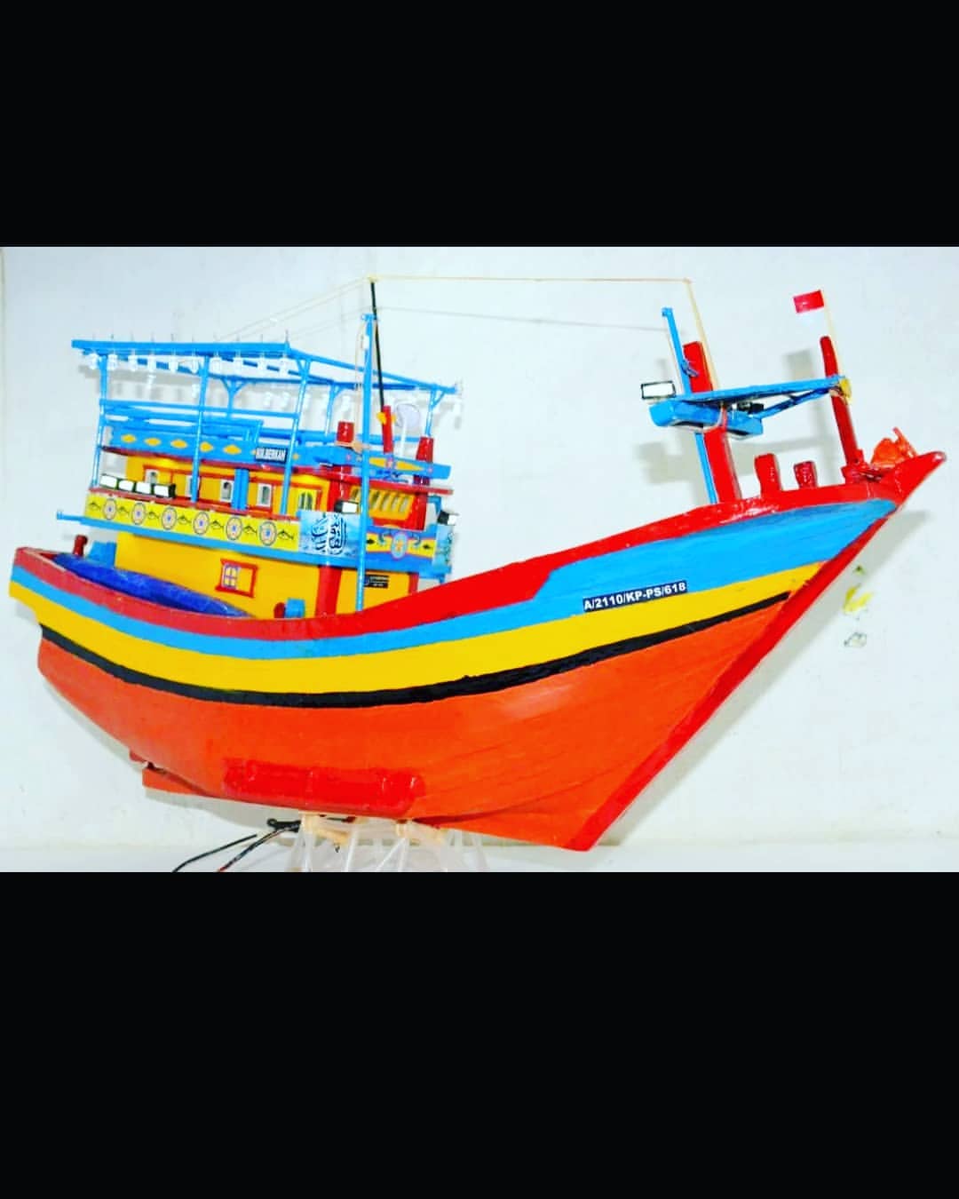 Miniatur Kapal