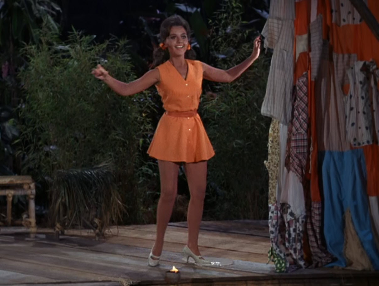Slice of Cheesecake: Dawn Wells, pictorial