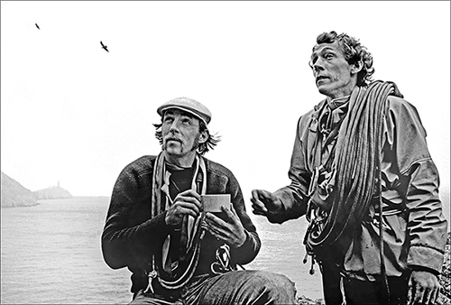 Footless Crow: August 2018