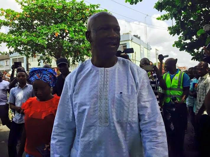 Photos: Jimi Agbaje gets accredited at his polling unit in Lagos
