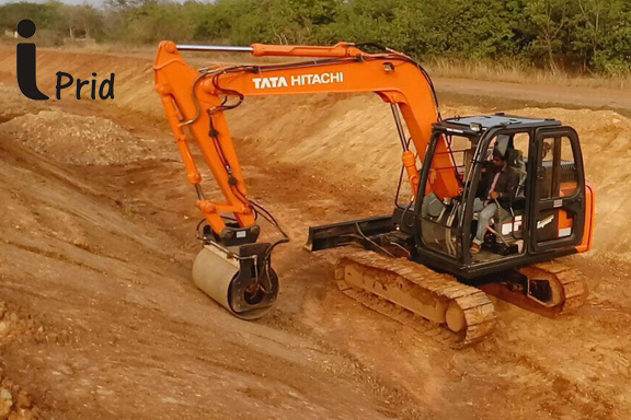 Slope Vibratory Compactor: I-PRID Slope Vibratory Compactor Innovative