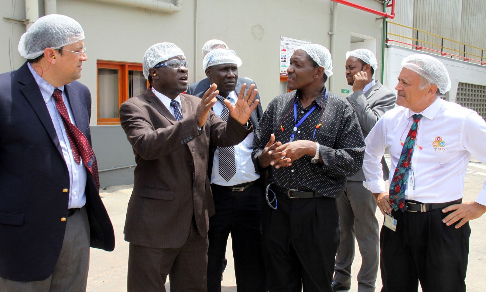 theNkoromo Blog: WAZIRI CHARLES MWIJAGE ATEMBELEA KIWANDA CHA BIA ...