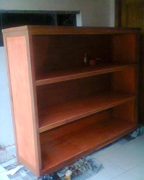 Cara Mudah Mengecat Rak dari Kayu dan Triplek Untuk Pemula