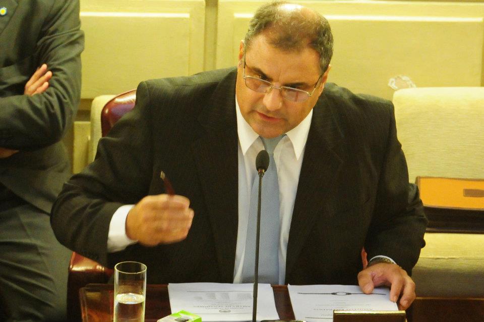 EL DIARIO DE TEODELINA: ABELLO: NO SE PUEDE CONFIAR NI EN LA POLICÍA NI ...