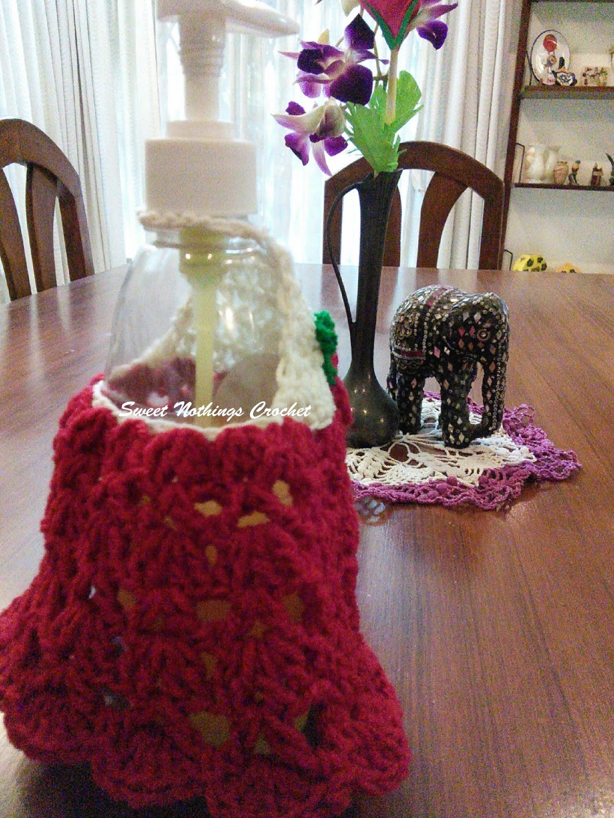 Sweet Nothings Crochet: SOAP DISPENSER COVER 2 APRON 2