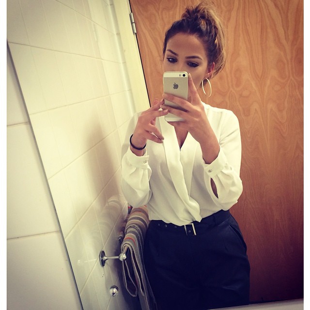 Ellis Attard’s Hot Selfies | BootymotionTV