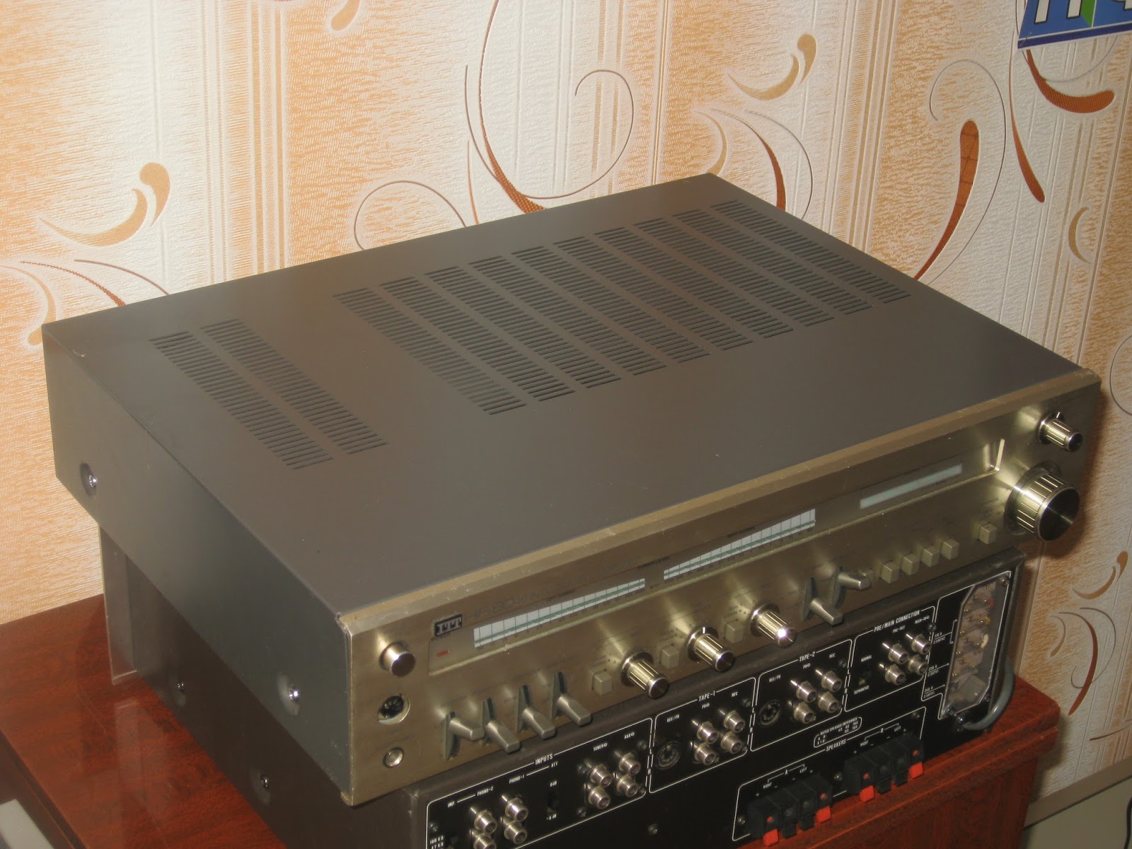 Infrequent Sound [sex.tex] technology: ITT Hifi 80 Integrated Amplifier ...