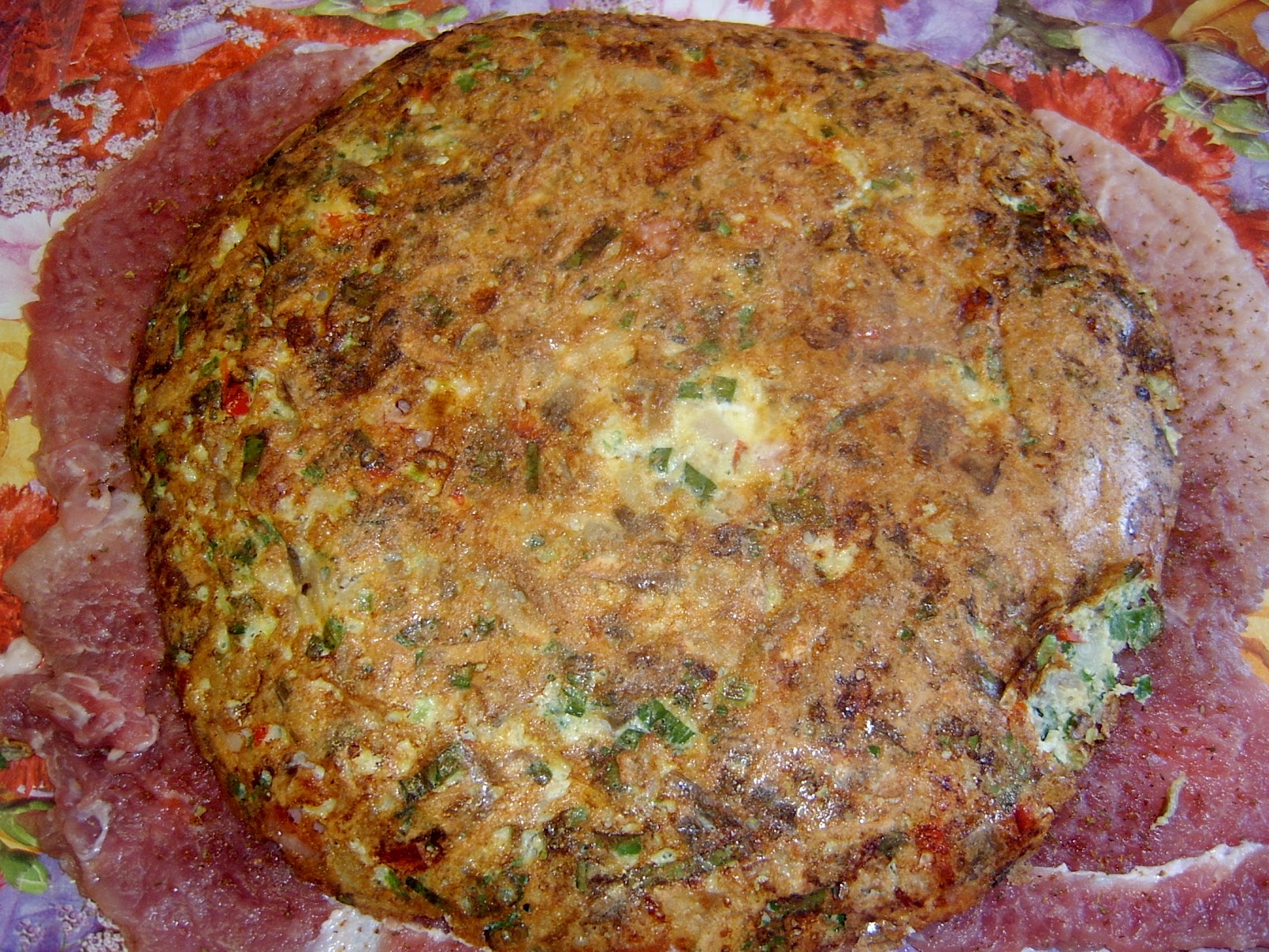 Rulada de porc cu pui si ciuperci