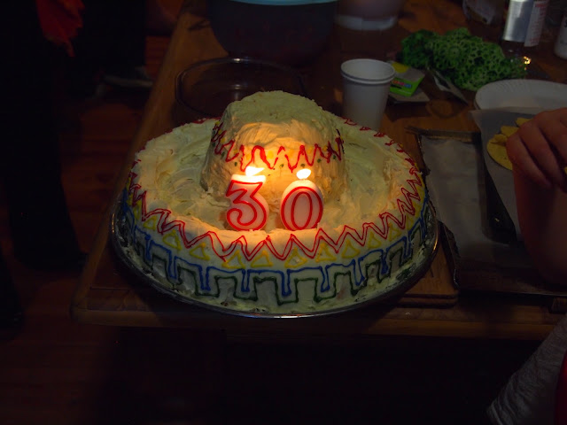 THE THRIFTY CHALLENGE: Sombrero cake.