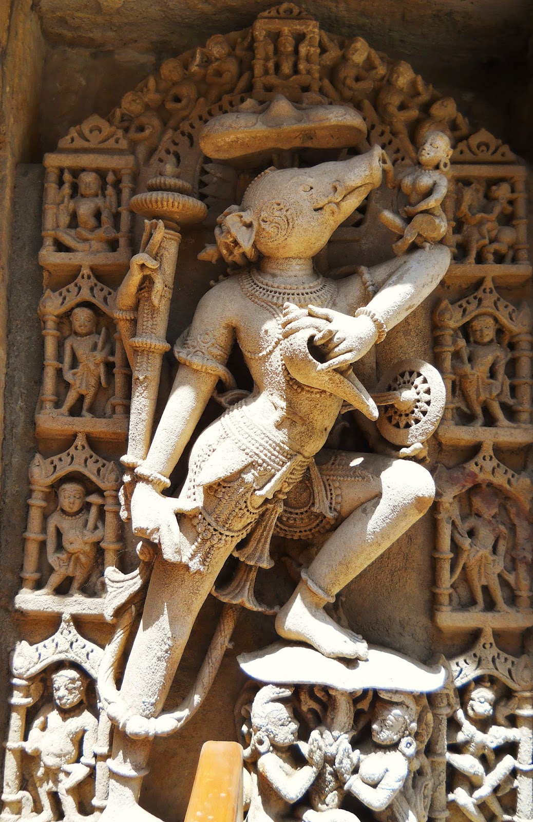 evenfewergoats: Rani ki Vav