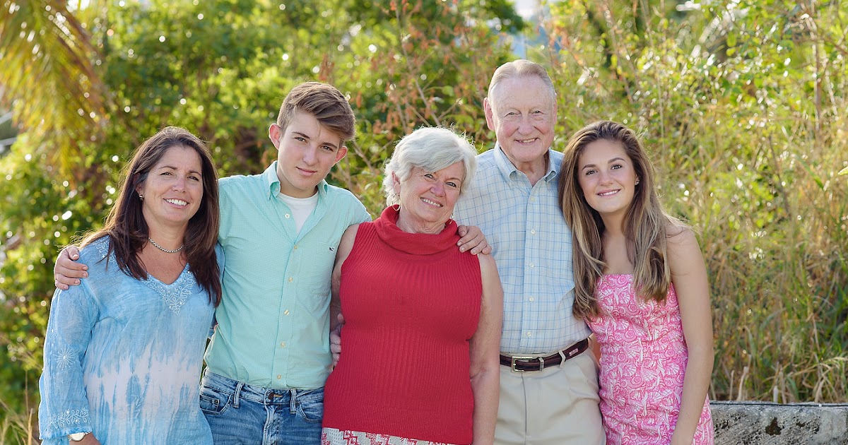 Bermuda Photographer - Amanda Temple: The Bearden Family