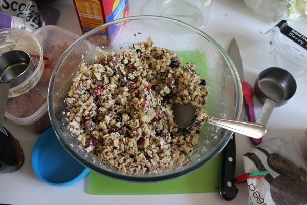 Green Gourmet Giraffe: FFF Rice bubble muesli slice