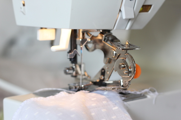 how to use a ruffler foot - see kate sew