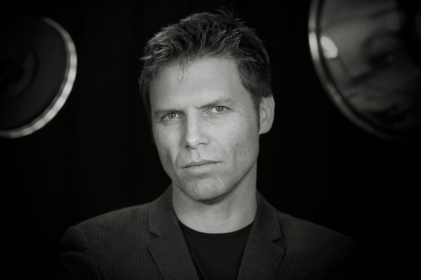 Nick Wallis: Profile pics