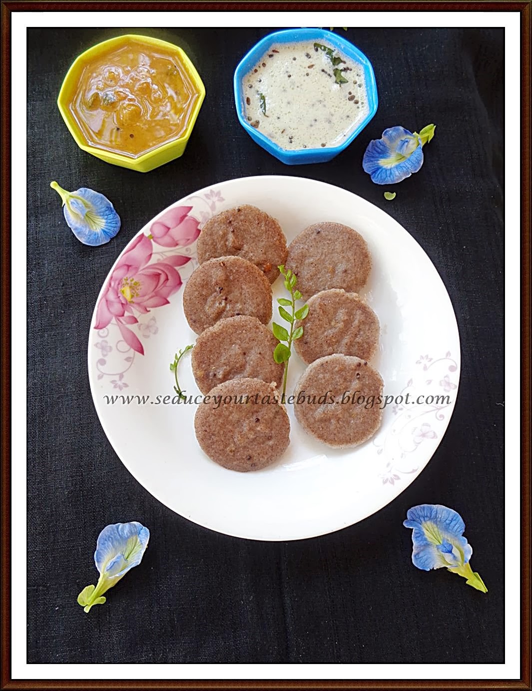 Instant Ragi - Wheat Rava Idli - Seduce Your Tastebuds...