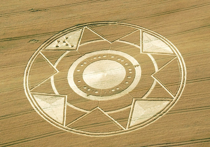 First Italian Crop Circle of 2013 - Psychedelic Adventure