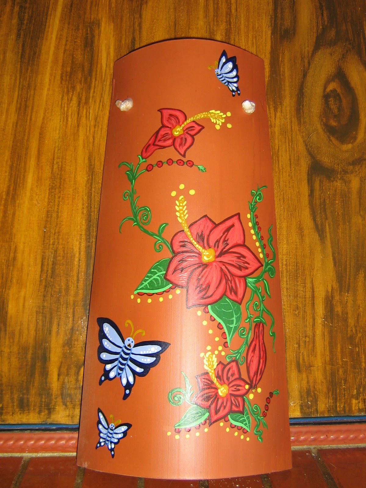 TEJAS DECORADAS DE JESSI: TEJAS DE FLORES PINTADAS