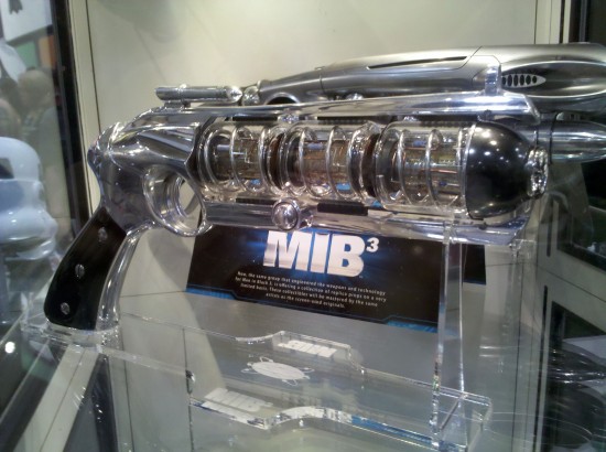 Cine para Cortos: Las armas de MIB 3, ¿dónde está el grillo ruidoso?