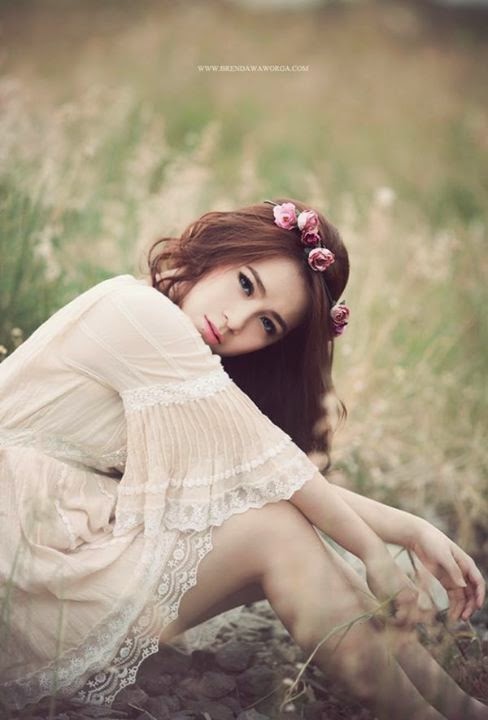 Contoh Pose Foto Model Yang Bagus ~ BFUP