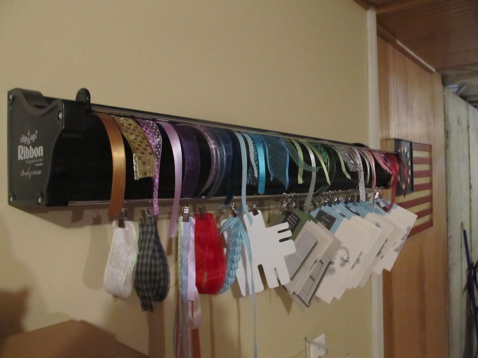 Calla Lily Studio Blog: Clip It Up Ribbon Organizer!